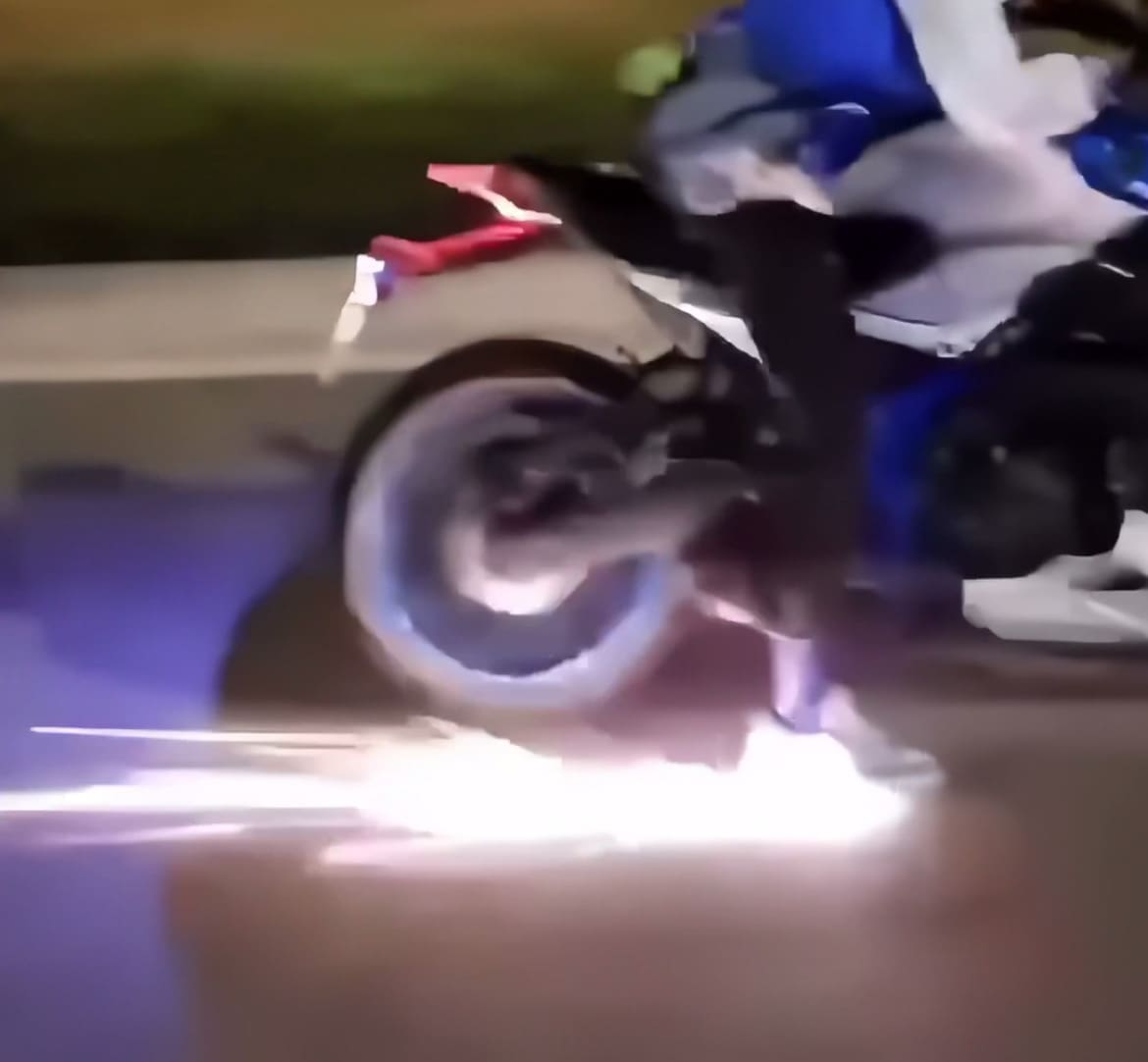 SPARK SHOES STONES | Tripy Store